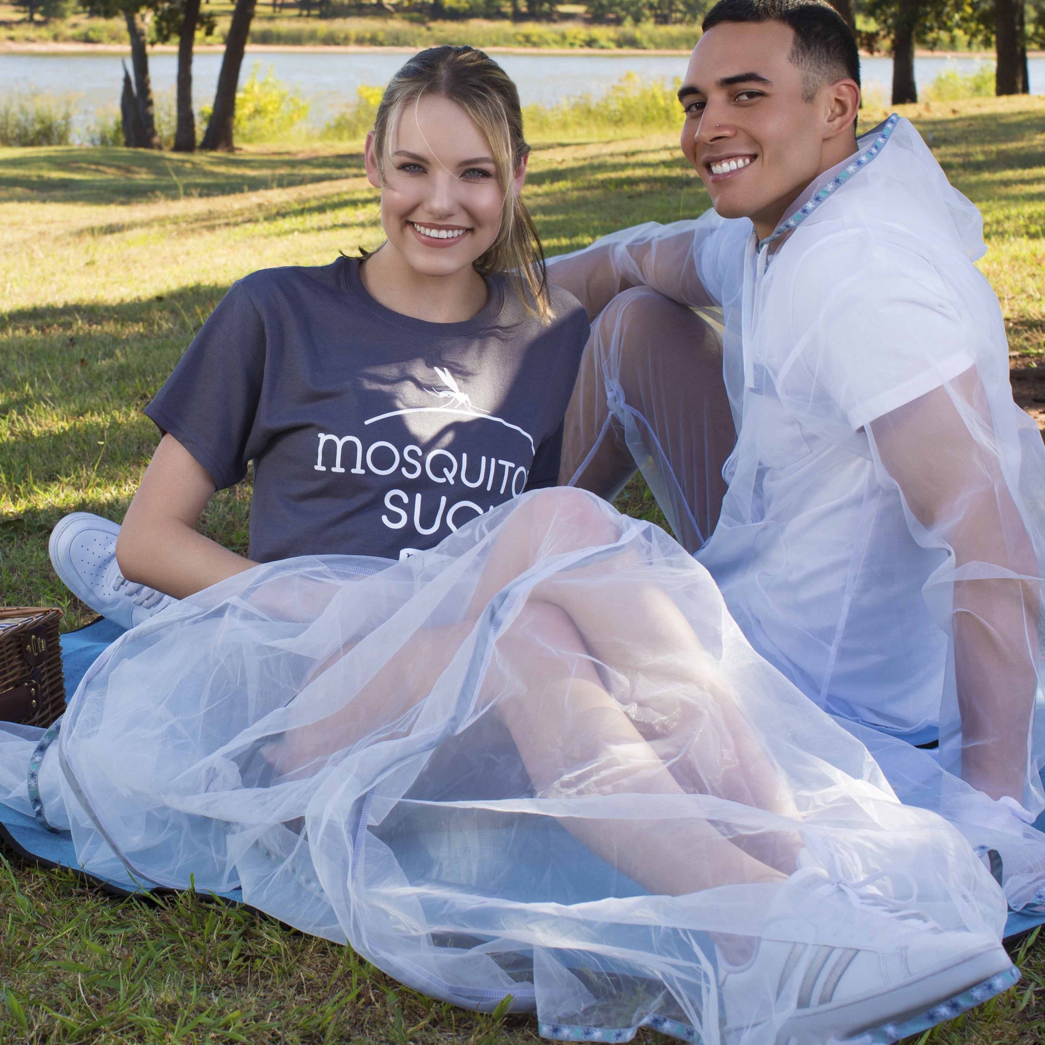 Large Portable Mosquito Net Blanket – Mozzie Style